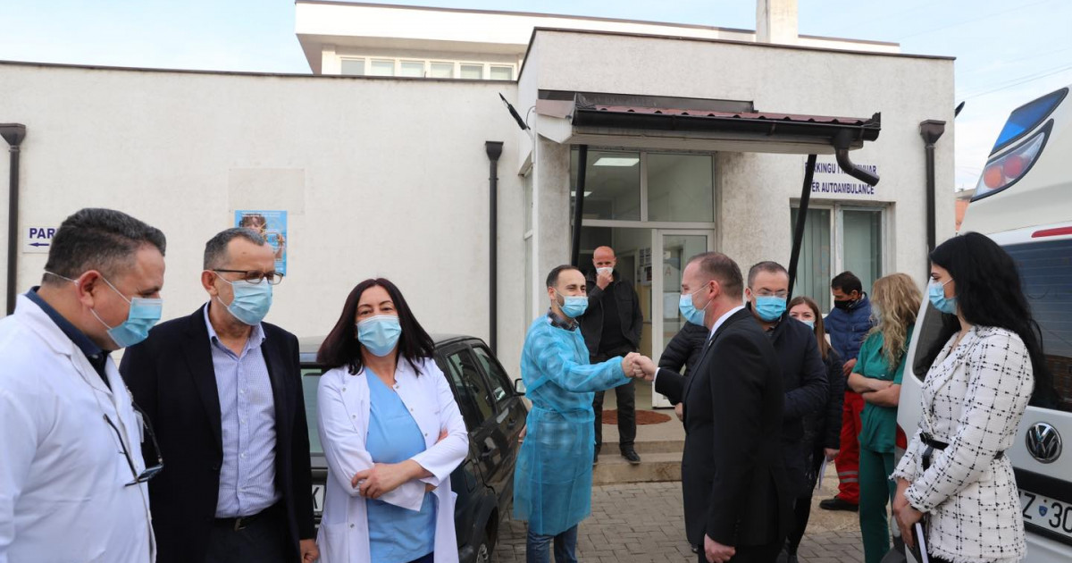 Zemaj uručio medicinsku opremu Domu zdravlja u Kosovu Polju - Kosovo Online